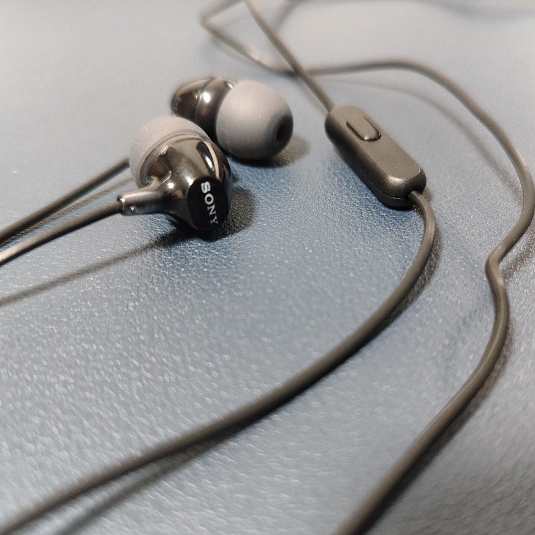 Sony MDR-EX15AP, Audio, Earphones on Carousell