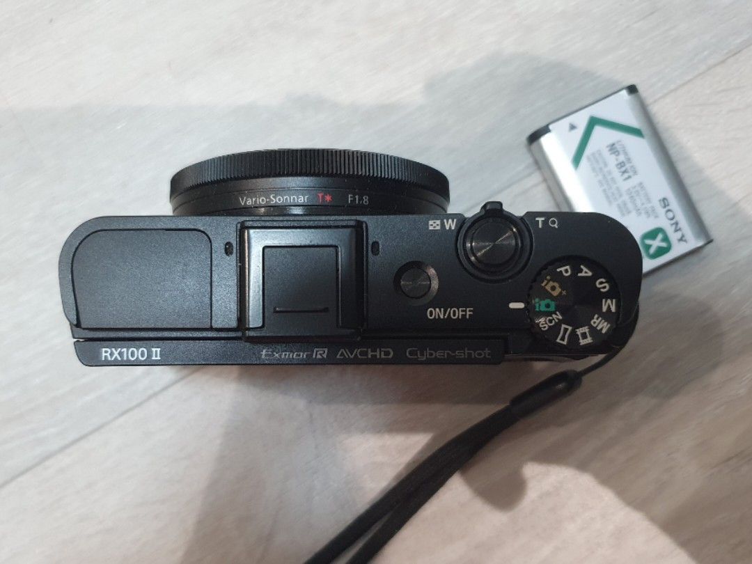 Sony RX100 Mark ii, Photography, Cameras on Carousell