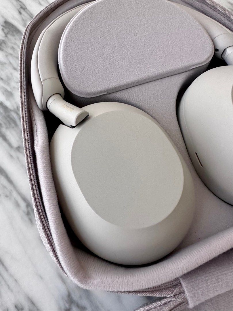 Sony WH-1000XM5 Beige