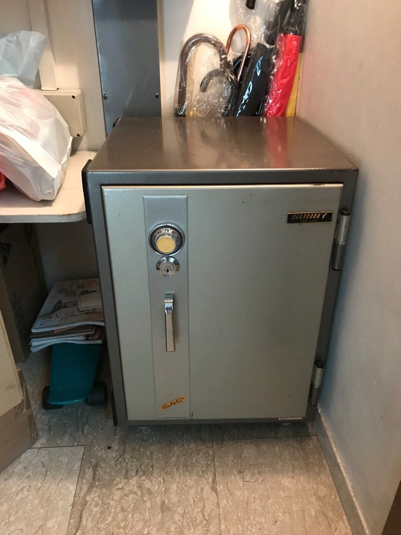 Vintage Sunny Safe 50 Safe-Box Made in Japan, Furniture & Home Living ...