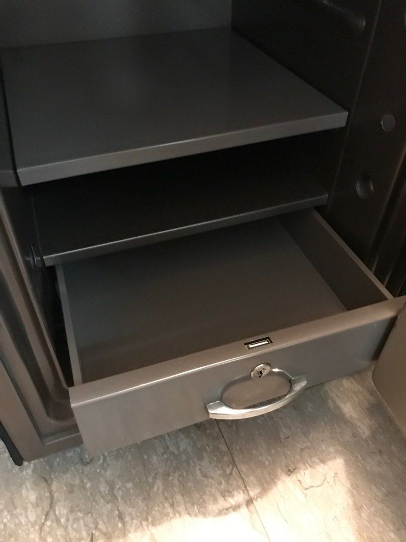 Vintage Sunny Safe 50 Safe-Box Made in Japan, Furniture & Home Living ...