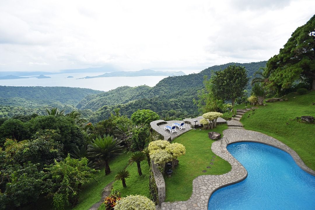 Tagaytay Luxury Vacation Resort For Sale - Taal Lake View - Tagaytay Ridge House & Lot - 4000 ...