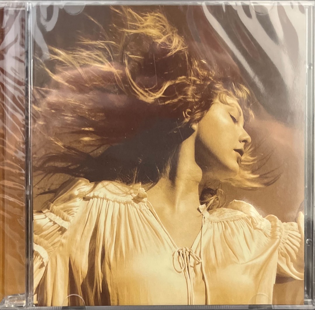 Taylor Swift: Fearless Taylor Version 2CD, Hobbies & Toys, Music ...