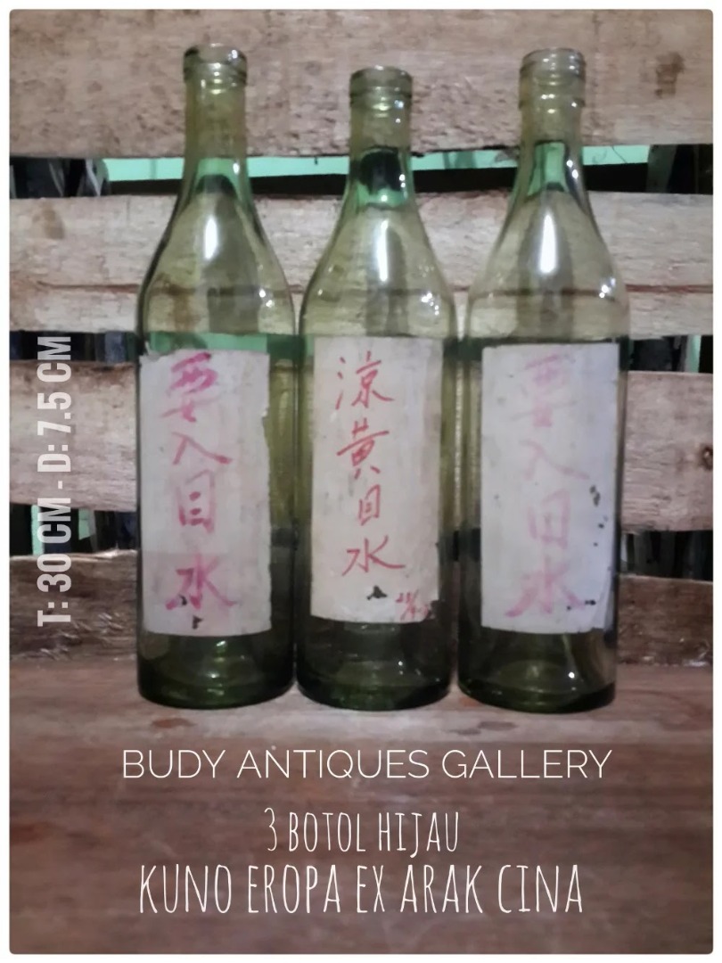 Tiga Botol Hijau Kuno Eropa Ex Arak Cina on Carousell