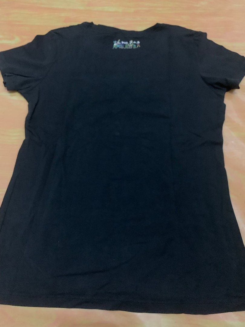 Top hitam, Fesyen Wanita, Pakaian Wanita, Atasan di Carousell