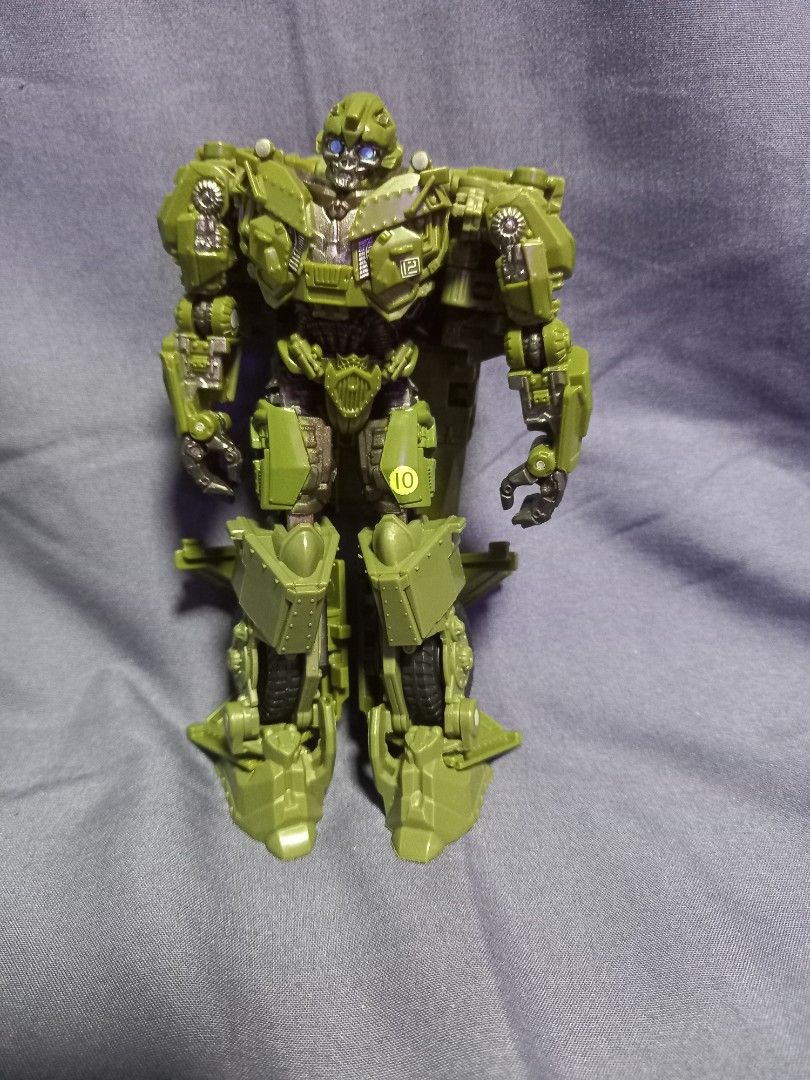 Transgormers studio series 26 and 50 ww2 bumblebee and hot rod, Hobbies ...