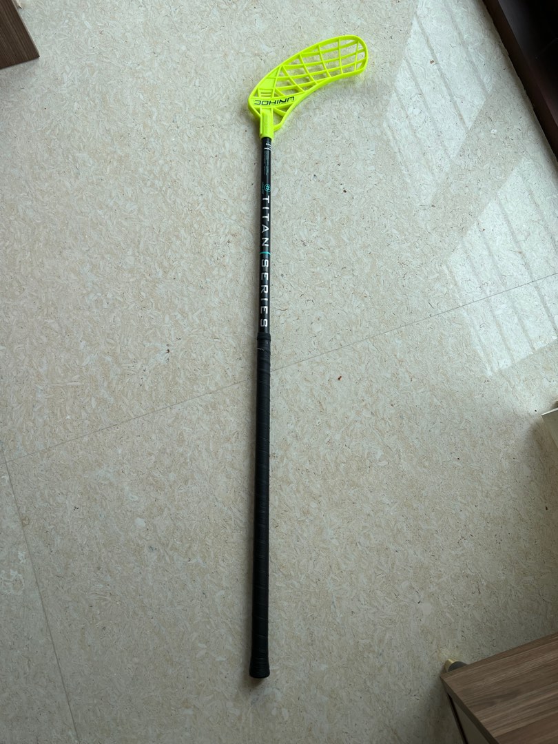 Unihoc Unity Titan Miracle Light 26, Sports Equipment, Other Sports ...