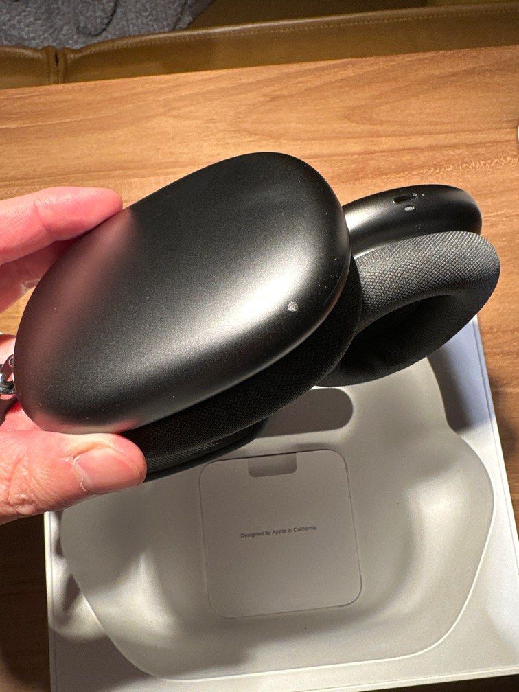 AirPod Max Space Grey with Apple Lightning to 3.5mm Cable - Good ...