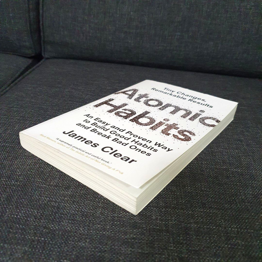 Atomic Habits by James Clear Book, Hobbies & Toys, Books & Magazines ...