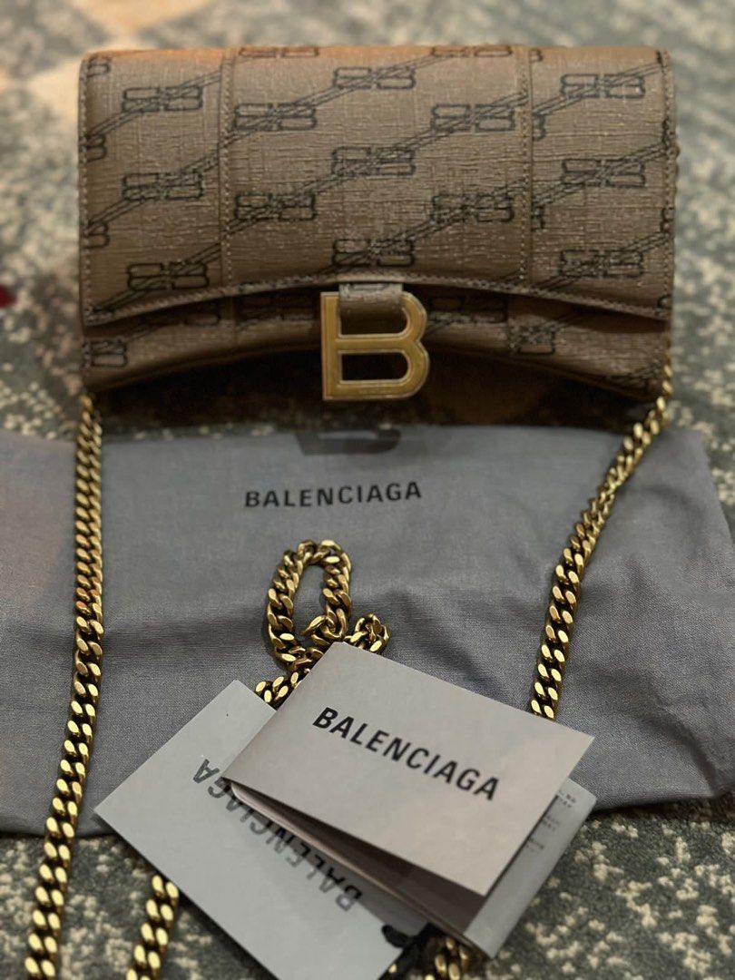 Balenciaga Hourglass WOC monogram size 19cm tahun 2022, Barang Mewah ...