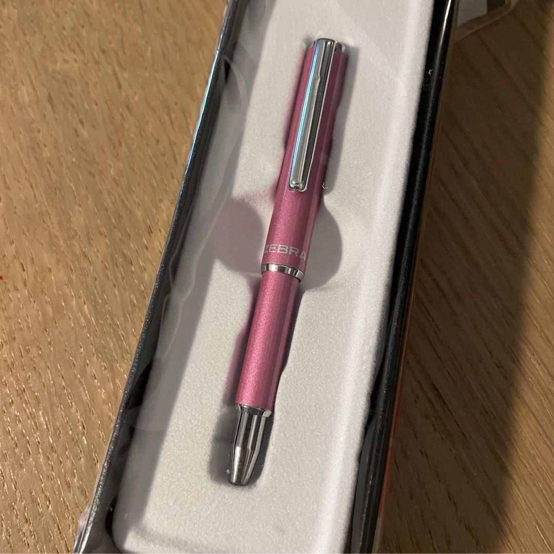 BNIB ZEBRA Mini Expandable Ballpoint Pen 0.7mm [Pink], Hobbies & Toys ...