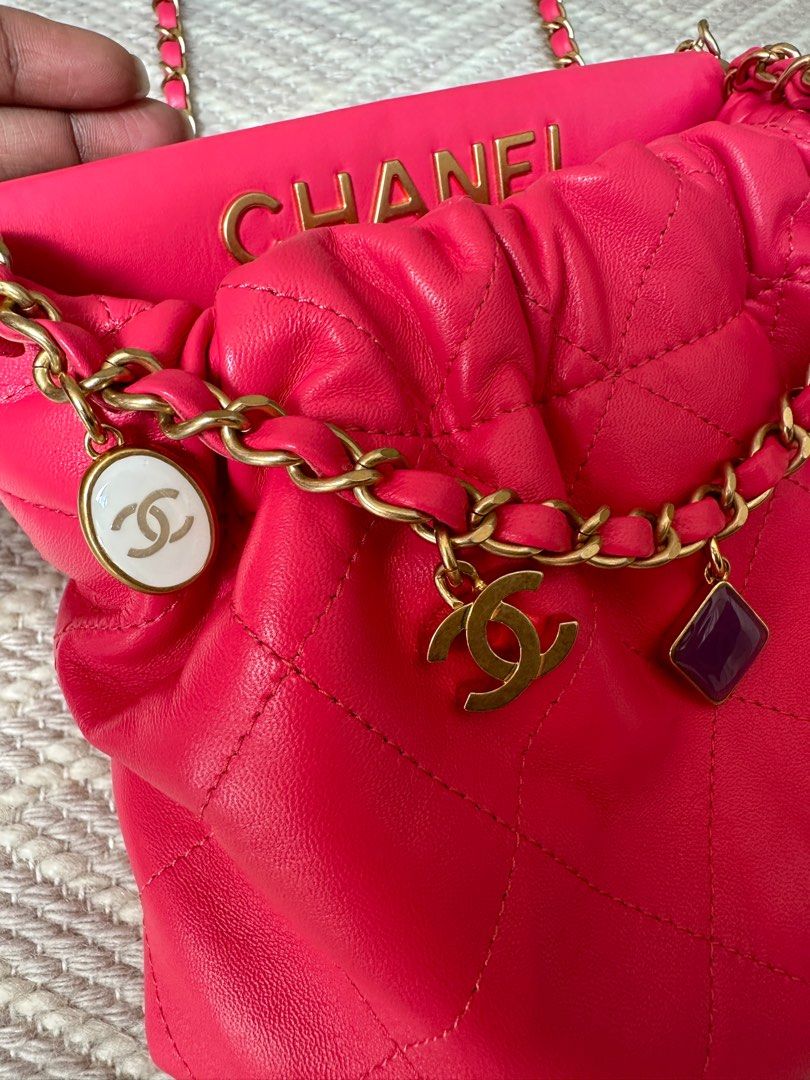 Chanel 22 Mini with charms (BRAND NEW), Women's Fashion, Bags & Wallets ...