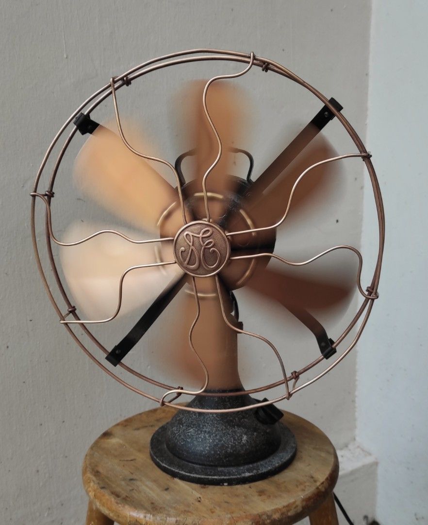 Classic Vintage-Antique Table Fan, Furniture & Home Living, Lighting ...