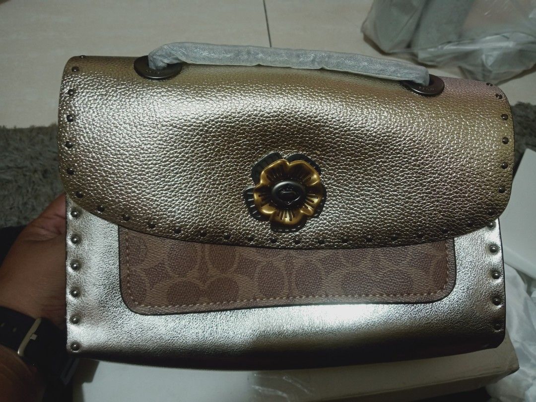 Coach Parker metalic gold, Barang Mewah, Tas & Dompet di Carousell