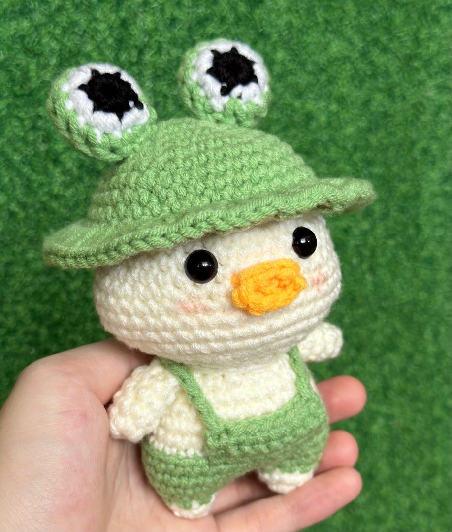 [MTO, custom colours] crochet duck with frog hat amigurumi | handmade ...