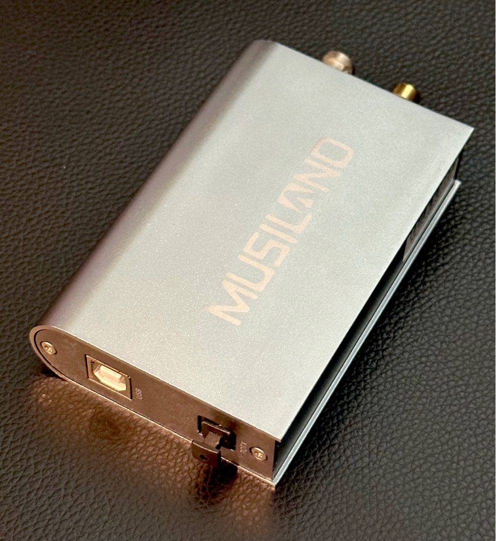 Apple Music 超高清DAC - Musiland Monitor 01 USD, 音響器材, 其他音響配件及設備 - Carousell