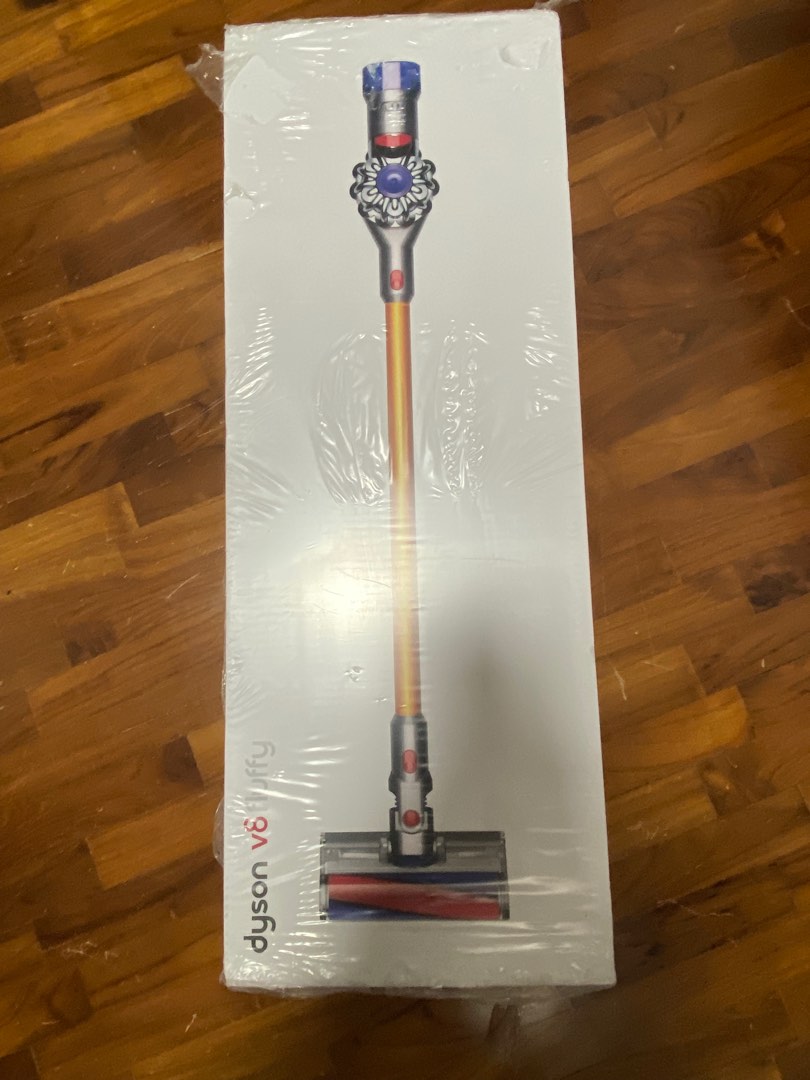Dyson V8 Fluffy Vacuum, TV & Home Appliances, Vacuum Cleaner ...