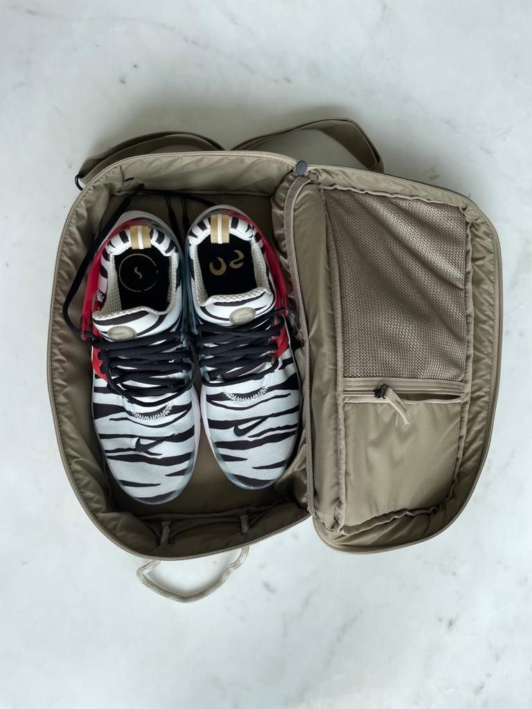 EA Sports FIFA shoe carry bag, Men's Fashion, Footwear, Shoe inserts ...