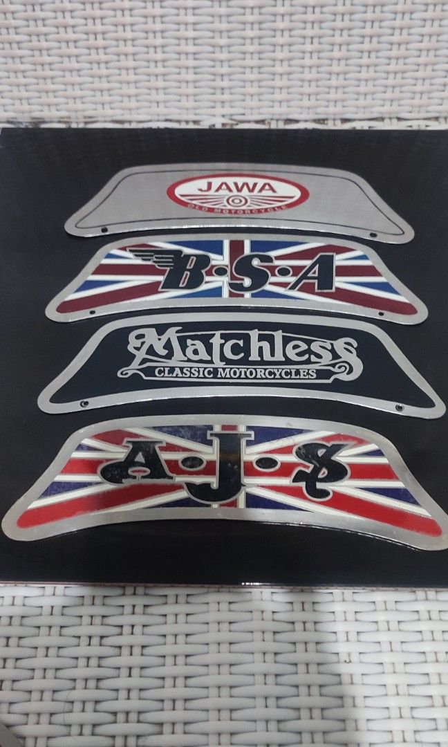 Emblem motor Antique era WWII., Komunitas di Carousell