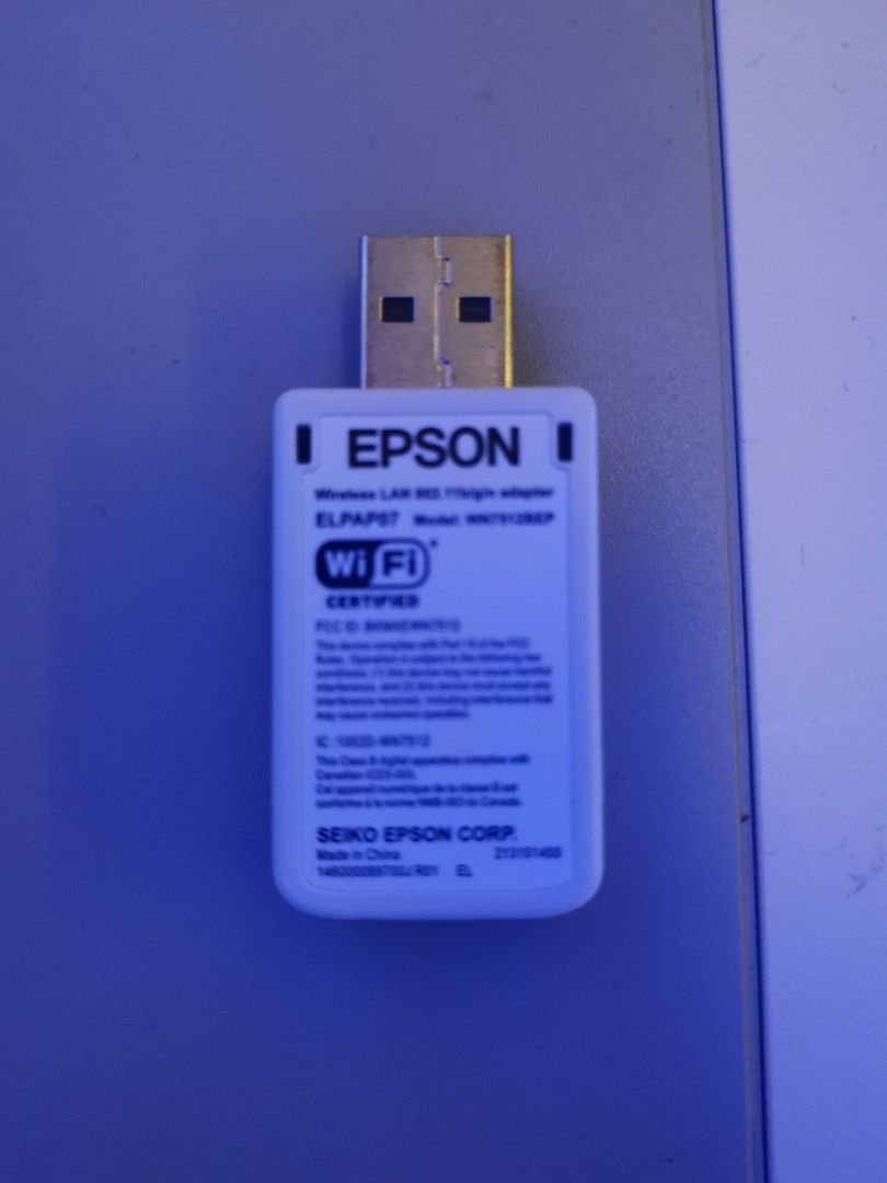 Epson Eb 450w Projector with wall mount (Ultra Short Throw), TV & Home ...