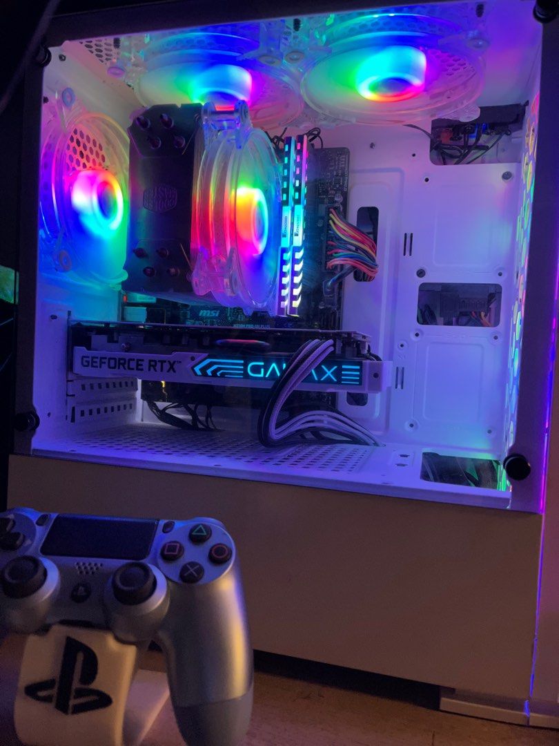For sale gaming system unit White build on Carousell