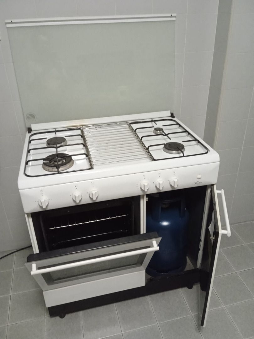 Free standing cooker with oven and gas bottle, TV & Home Appliances ...