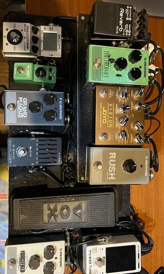 Full set guitar effect pedalboard, Hobbies & Toys, Music & Media ...