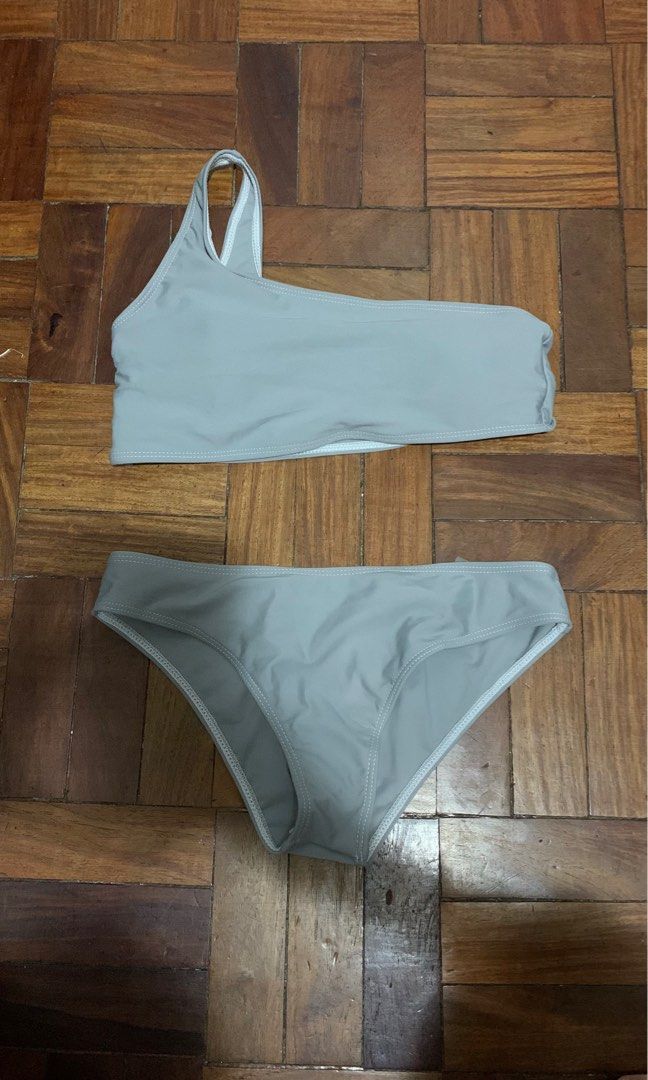 Gray swimsuit bikini, Women's Fashion, Swimwear, Bikinis & Swimsuits on ...