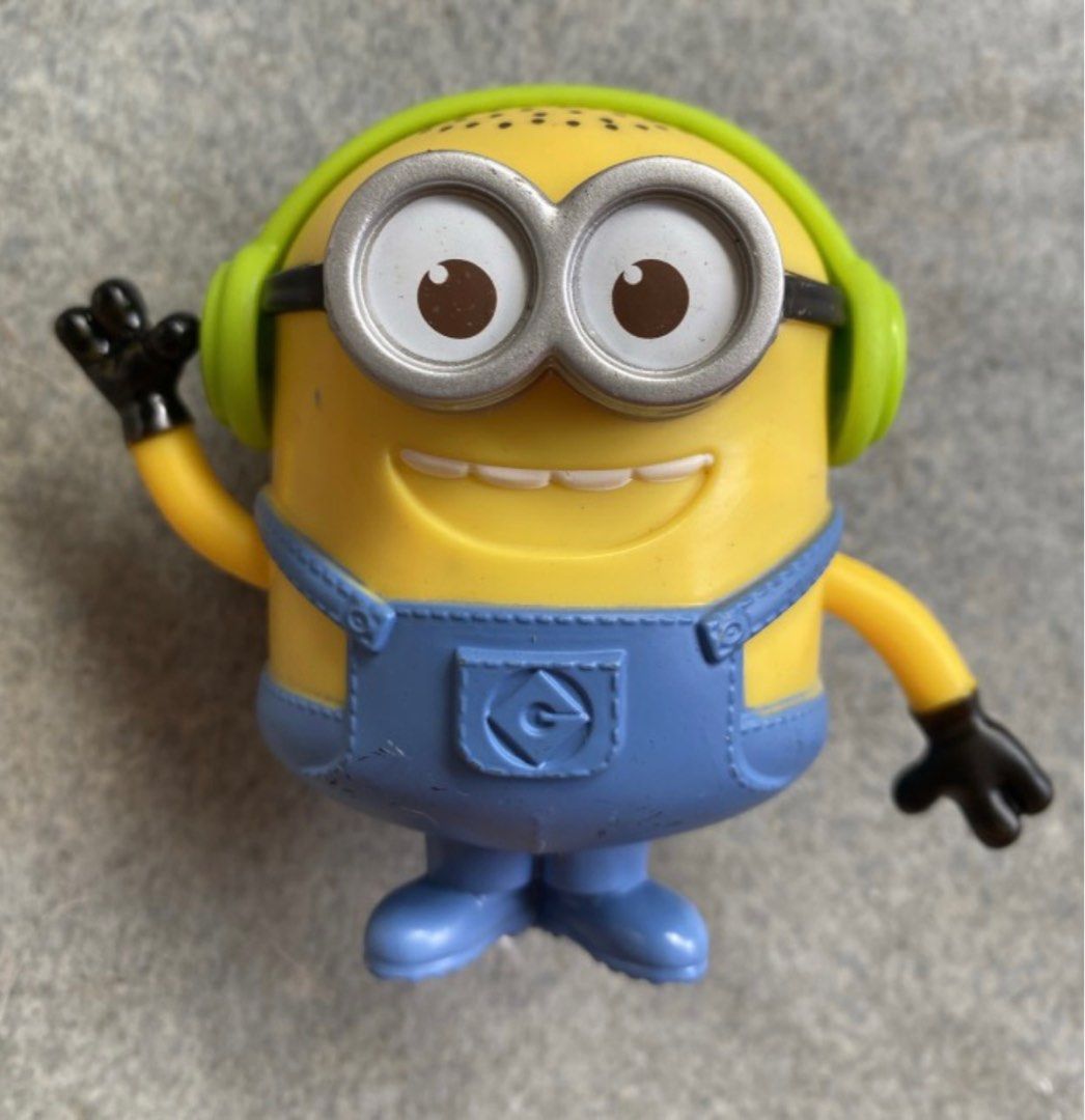 happy meal minion dj mcd, Toys & Collectibles, Mainan di Carousell