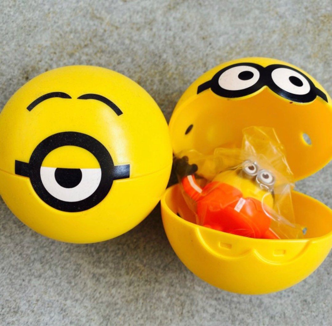 happy meal minions ball, Toys & Collectibles, Mainan di Carousell