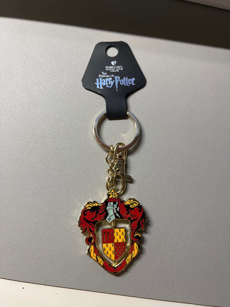 Harry potter key ring studio tour london, 興趣及遊戲, 收藏品及紀念品, 明星周邊 - Carousell