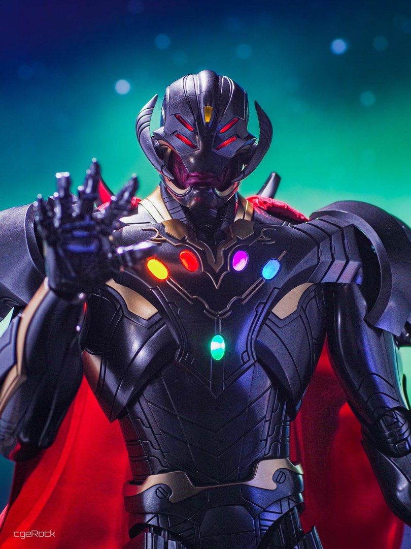 Hot Toys What If..? Infinity Ultron, Hobbies & Toys, Toys & Games on ...
