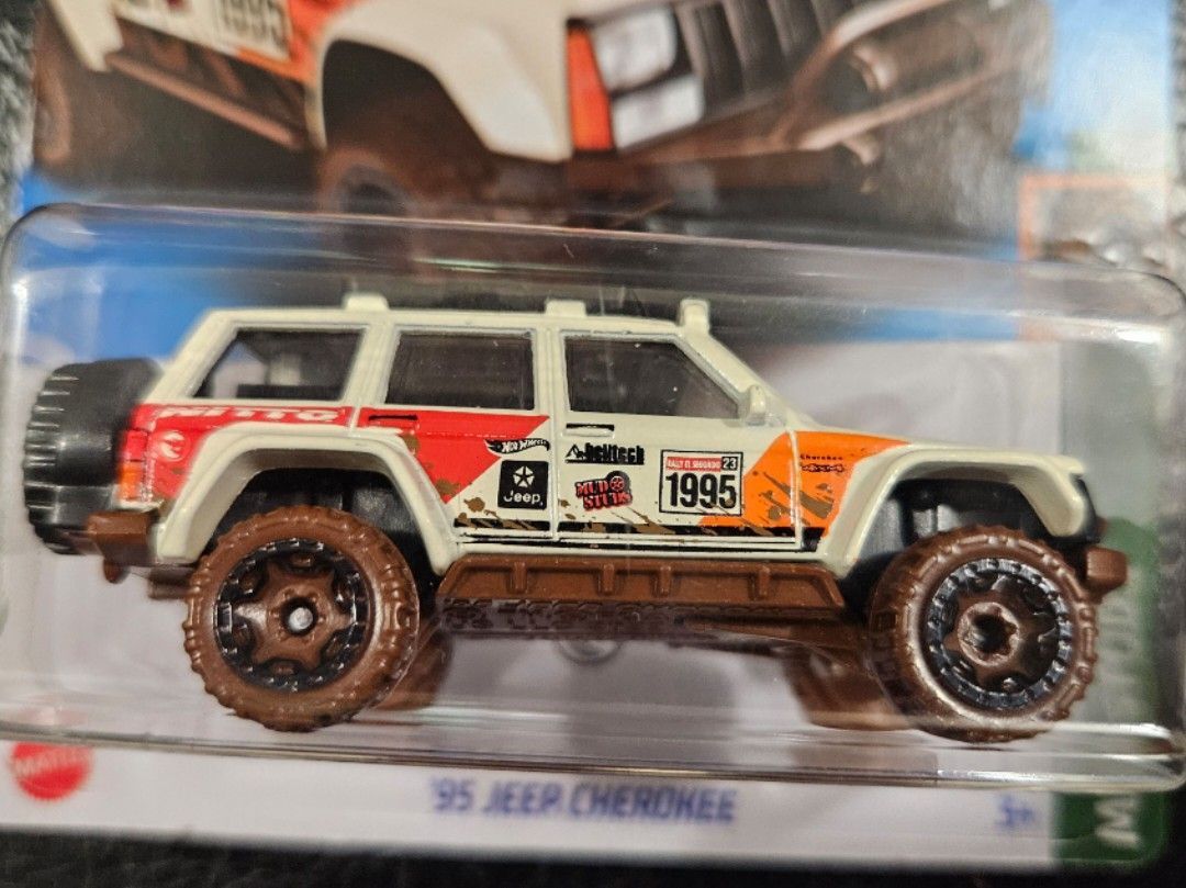 Hotwheels Treasure Hunt Jeep Cherokee, Hobbies & Toys, Toys & Games on ...
