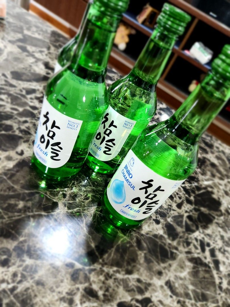 Jinro Chamisul Soju 360ml, Food & Drinks, Alcoholic Beverages on Carousell