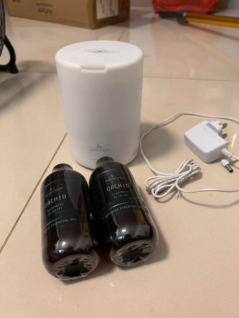 Kirona scent diffuser (changing colour LED)and essential oil(250ml ...