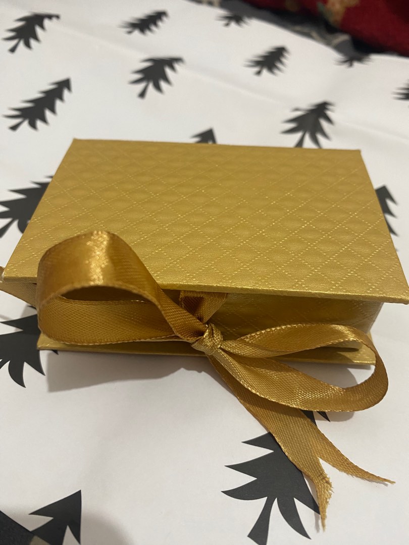 kotak box gold perhiasaan atau barang kecil lain, Barang Mewah ...