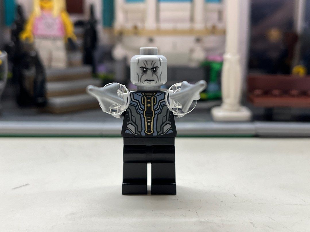 Lego Ebony Maw minifig from set 76218, Hobbies & Toys, Toys & Games on ...