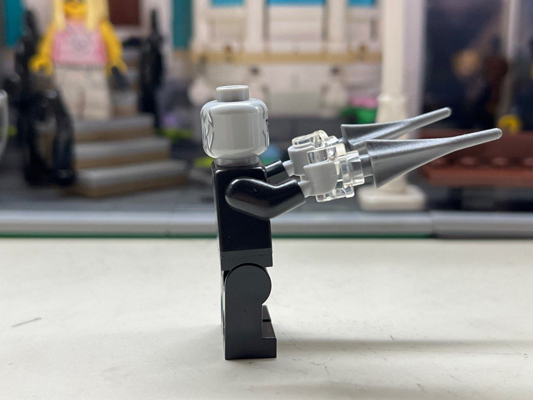 Lego Ebony Maw minifig from set 76218, Hobbies & Toys, Toys & Games on ...