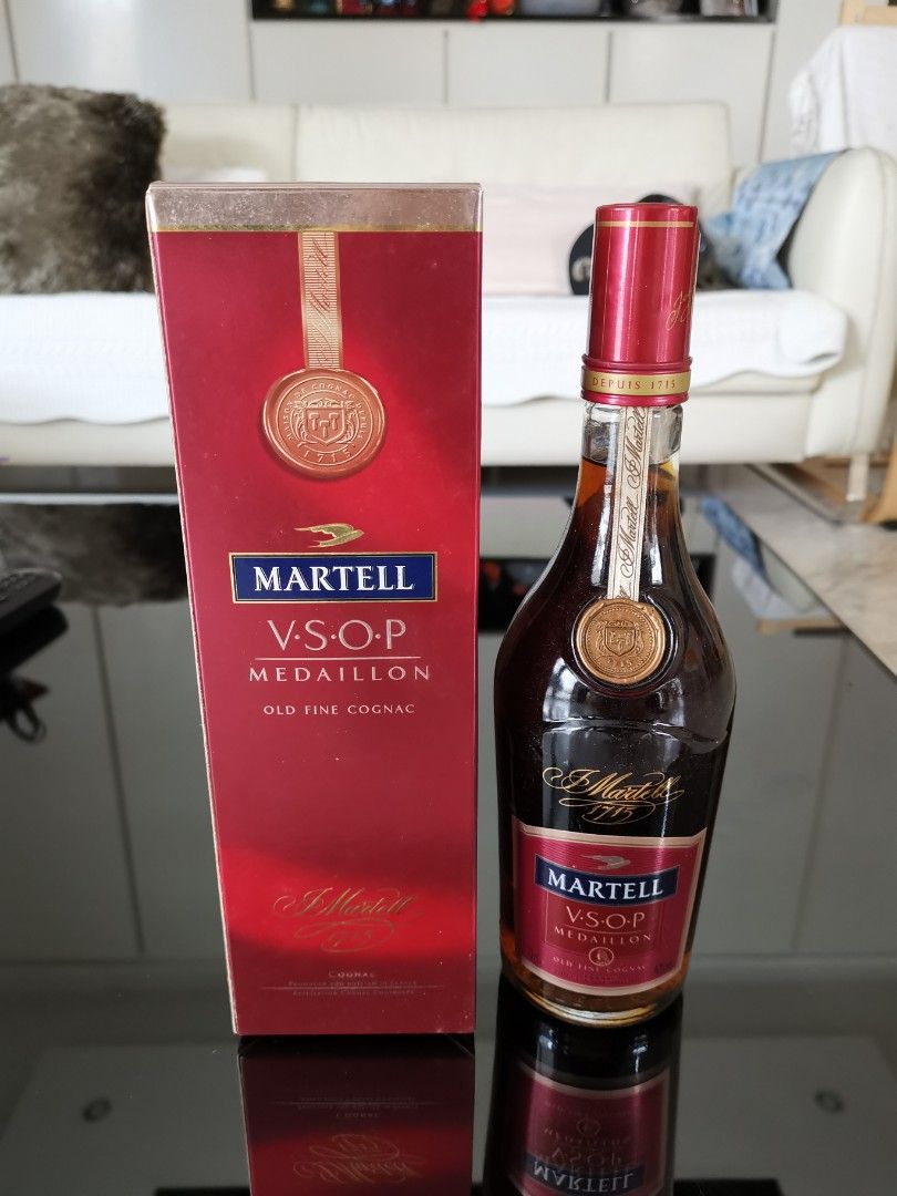 Martell VSOP Medaillon 1715 old fine cognac - new and boxed!, Food & Drinks, Alcoholic Beverages ...
