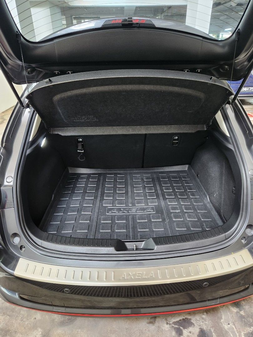 Mazda 3 Hatchback 2018 Boot Tray, Car Accessories, Accessories on Carousell
