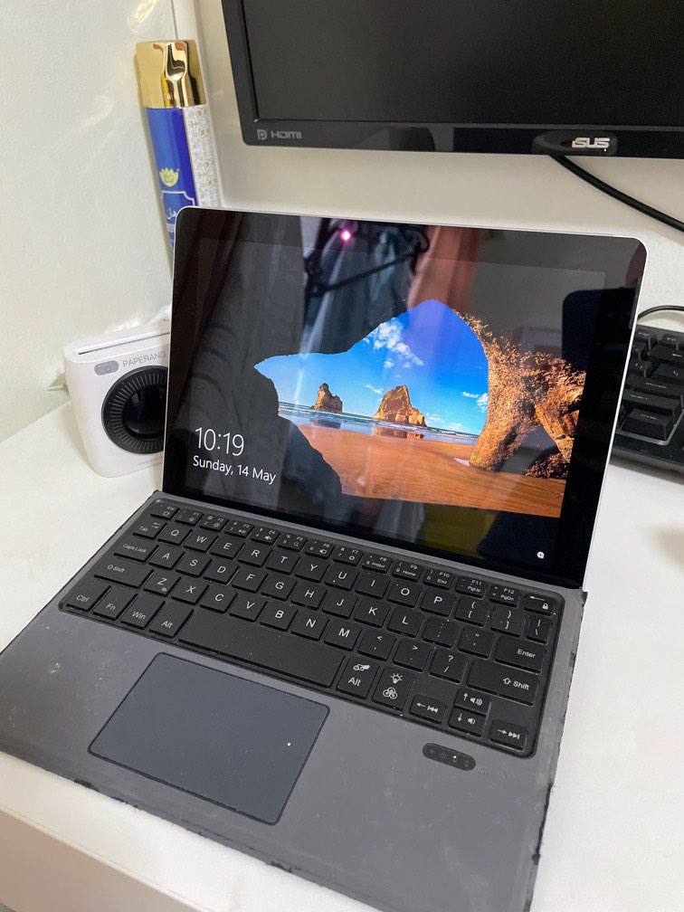 Microsoft Surface Go, Computers & Tech, Laptops & Notebooks on Carousell