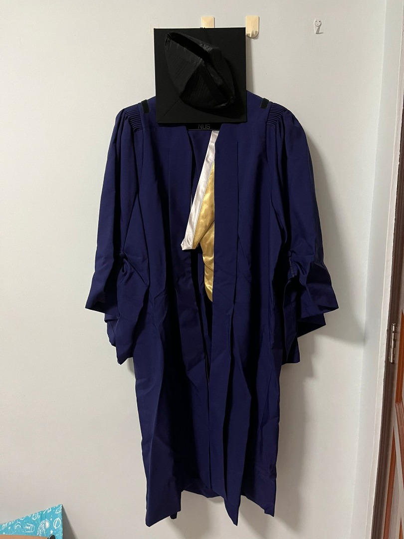 NUS Engineering Graduation Gown + Mortarboard, Men's Fashion, Coats ...