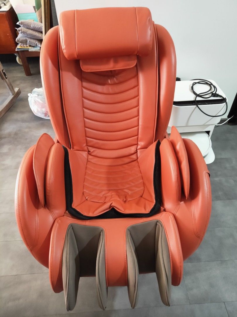 OSIM Udivine Mini 2 Massage Chair, Health & Nutrition, Massage Devices ...
