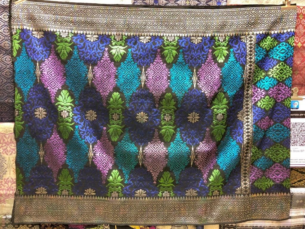 SAMPIN ASLI TERENGGANU, Men's Fashion, Muslim Wear, Sarong on Carousell