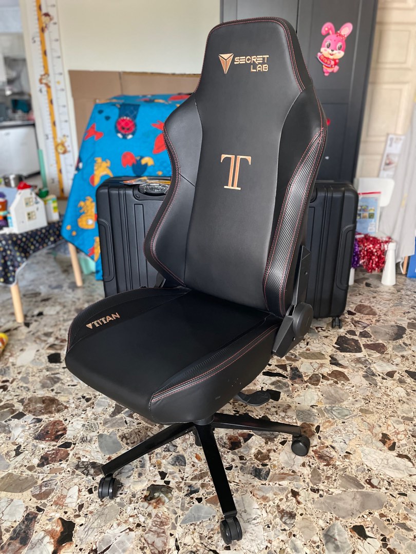SECRET LAB Gaming Chair - Titan, Furniture & Home Living, Furniture ...