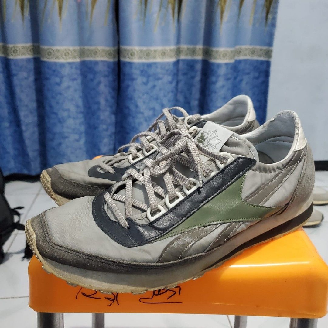 Sepatu aztec reebok original terbaik di kelasnya, Fesyen Pria, Sepatu ...
