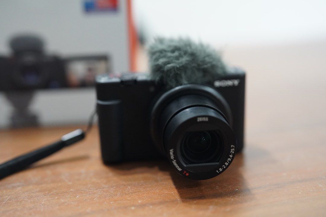 SONY ZV1, Photography, Cameras on Carousell