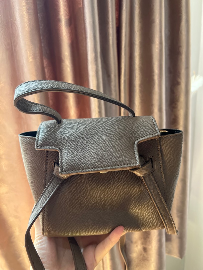 Tas Mini Sling Bag, Fesyen Wanita, Tas & Dompet di Carousell