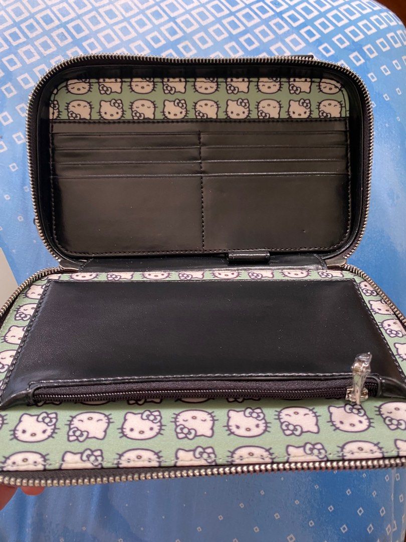 TOS x Hello Kitty Train Case, Women's Fashion, Bags & Wallets, Clutches ...