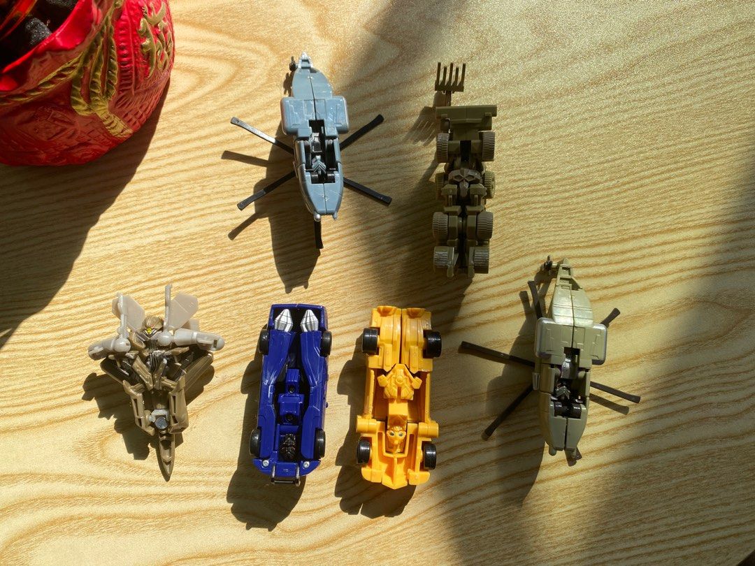 Transformers Hasbro legends class movie bumblebee barricade starscream ...